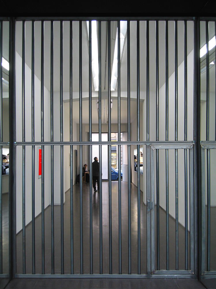 Infinite Cell – Alfredo Jaar